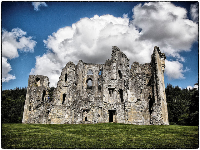 Visit These Famous British Locations Made Popular in Film and TV ...